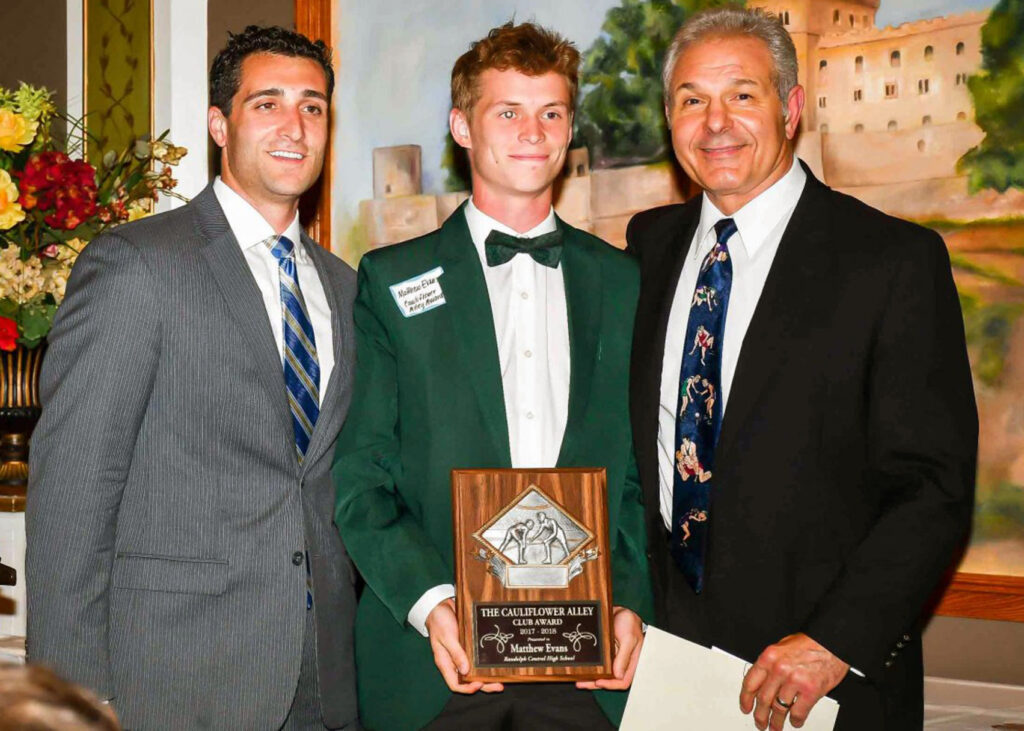 Evans awarded Cauliflower Alley Club scholarship at DiPaolo dinner ...