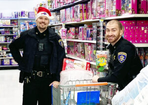 Santa Sheriff program provides Christmas joy for area families ...